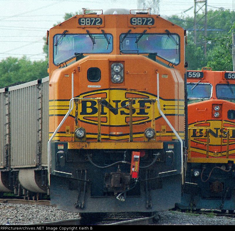 BNSF 9872
